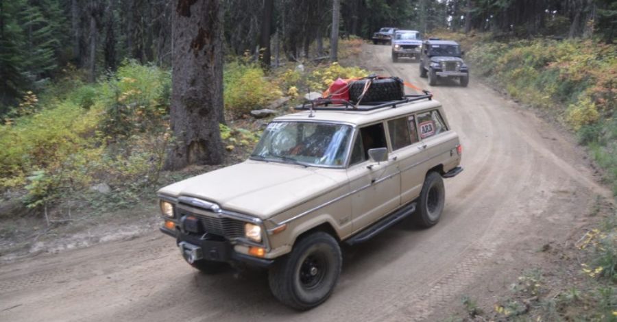 Off Road Trail Etiquette Staging and Passing Vehicles | Fab Fours