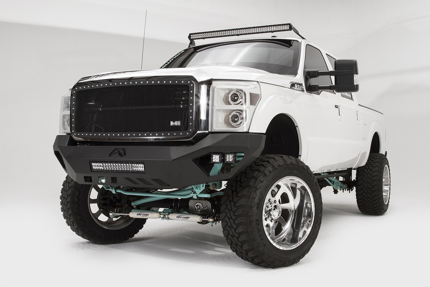 2011-2016 Ford F450-F550 Vengeance Front Bumper w/ No Guard | Fab Fours